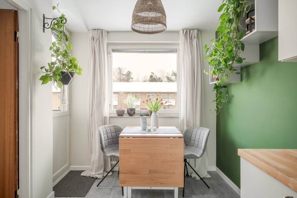 Bjursätragatan 111 i Rågsved, Stockholms kommun - lägenhet till salu ...