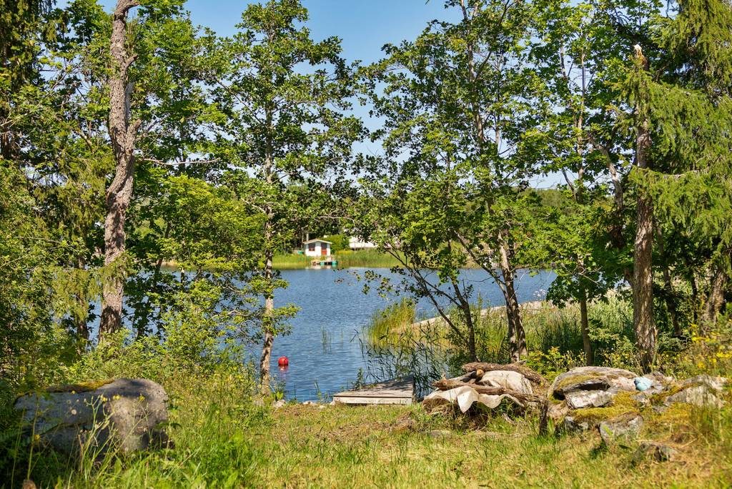Strandholmen 308 i Karlholmsbruk, Tierps kommun - fritidshus till salu ...