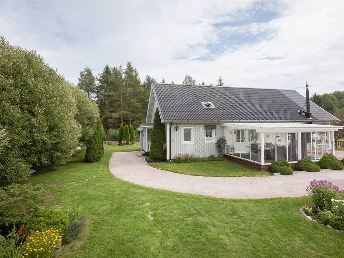 Ulvberg 106 i Njurunda, Sundsvalls kommun - villa till salu - Hemnet