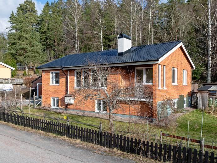 Sommarvägen 16 i Tystberga, Nyköpings kommun - villa till salu - Hemnet