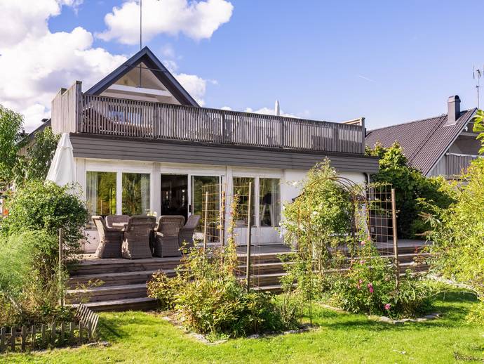 Körsbärsvägen 7 i Kivik, Simrishamns kommun - villa till salu - Hemnet