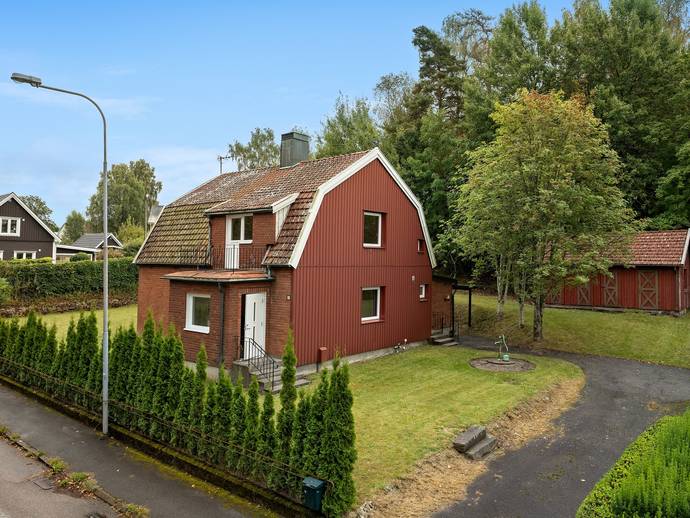 Skolgatan 4 i Hyltebruk, Hylte kommun - villa till salu - Hemnet
