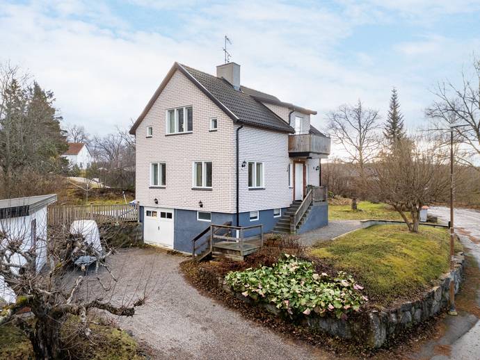 Ringvägen 9 i Flen, Flens kommun - villa till salu - Hemnet