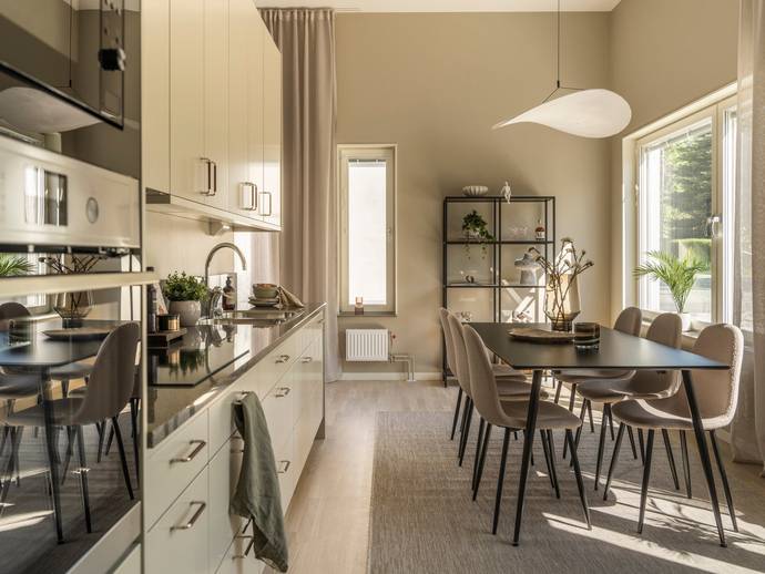 Kungsvägen 8B i Edsviken, Sollentuna kommun - radhus till salu - Hemnet