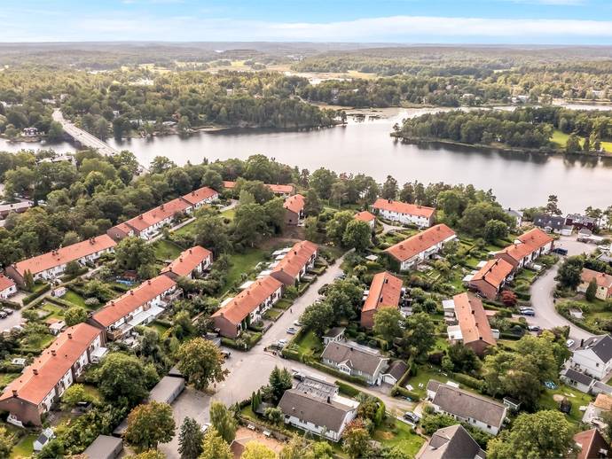 Ekshäradsgatan 138 - Såld radhus (Tomträtt) - Farsta Strand, Stockholms ...