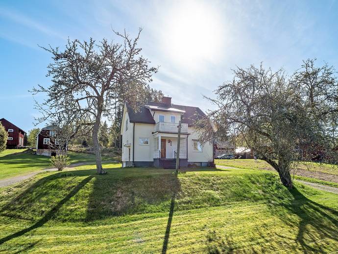 Mallbacken 116 i Lysvik, Sunne kommun - gård/skog till salu - Hemnet