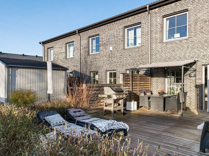 Bjälloxegatan 6 i Gustavslund, Helsingborgs kommun - radhus till salu ...