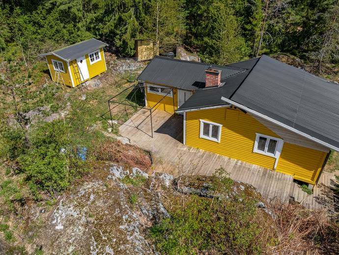 Långsjövägen 26 i Garns-Ekskogen, Vallentuna kommun - fritidshus till ...