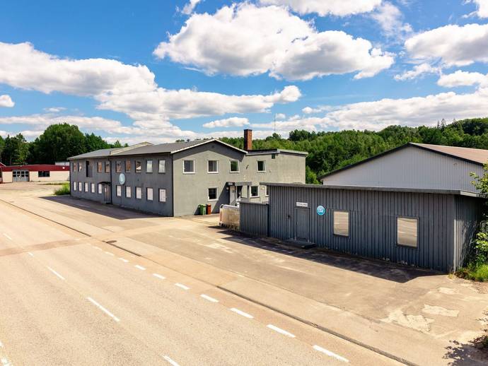 Norra Industrigatan 18 i Hyltebruk, Hylte kommun - övrigt till salu ...