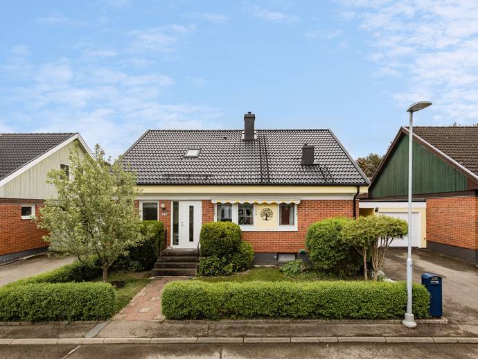 Kvinnebyvägen 282 i Hjulsbro, Linköpings kommun - villa till salu - Hemnet