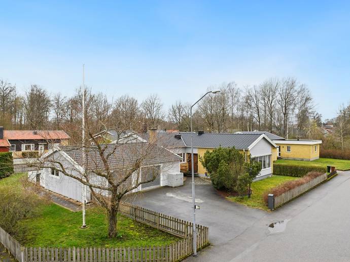 Ekevägen 3 i Herrljunga centralt, Herrljunga kommun - villa till salu ...
