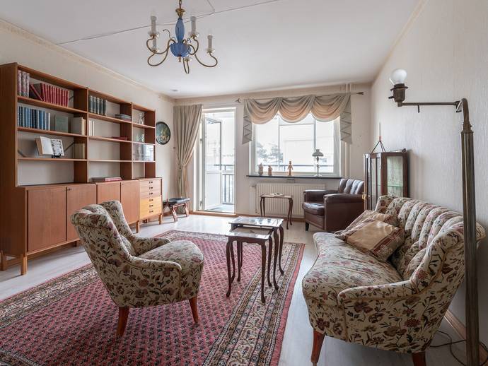 Nibblevägen 10 i Tullinge centrum, Botkyrka kommun - lägenhet till salu ...