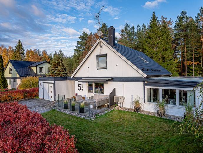 Ringvägen 57 i Laggarhult, Katrineholms kommun - villa till salu - Hemnet