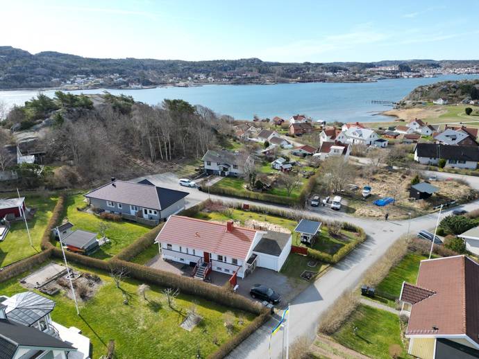 Spånslätt Skepparevägen 13 i Gerlesborg, Tanums kommun - villa till ...