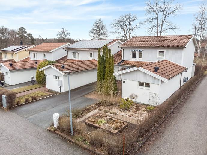 Operagränd 14 - Såld kedjehus (Äganderätt) - Viksjö, Järfälla kommun ...