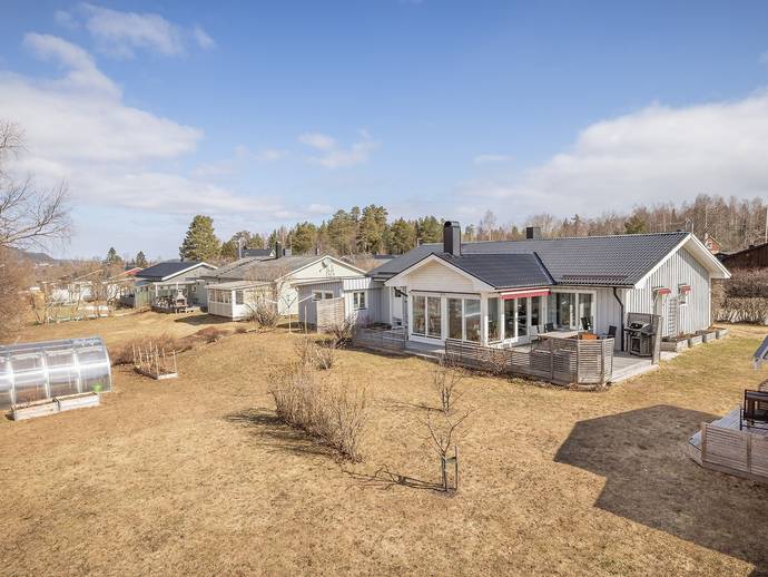 Kromvägen 7 i Njurunda, Sundsvalls kommun - villa till salu - Hemnet