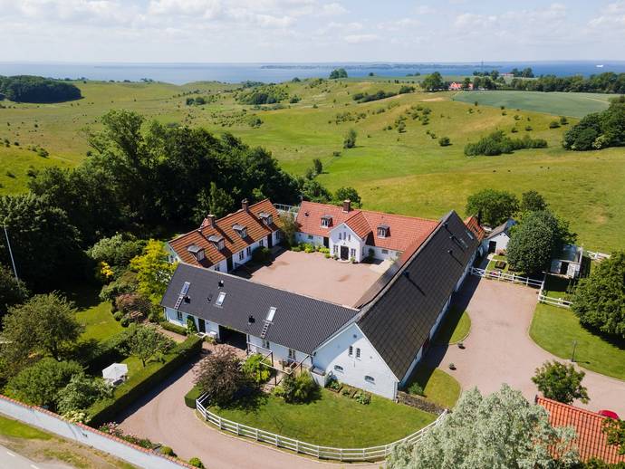 Hillesdals gård - Glumslövsvägen 345 i Hilleshögs dalar, Landskrona ...