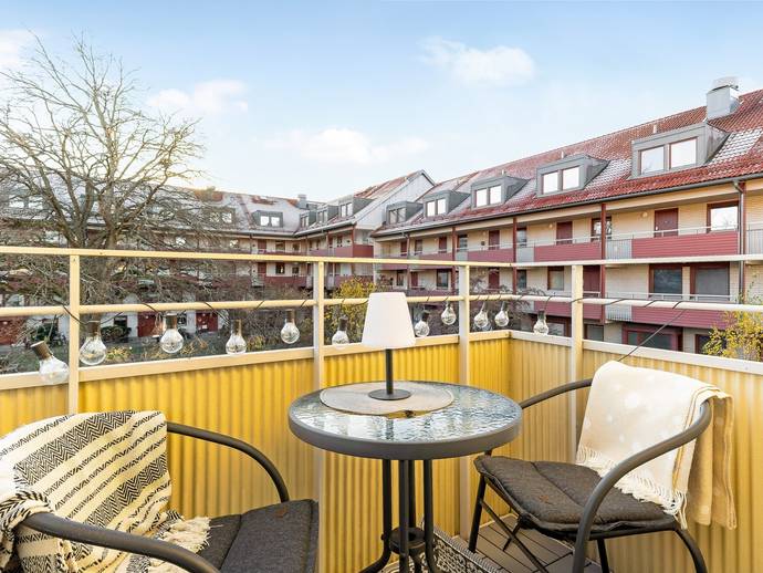 Polhemsgatan 5A i Gamla Huvudsta, Solna kommun - lägenhet till salu ...
