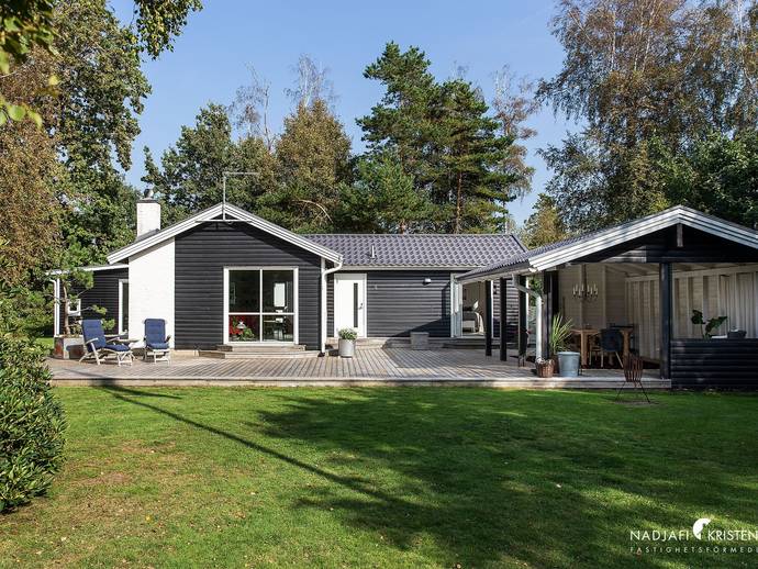 Rönnstigen 4 i Glimminge Plantering, Båstads kommun - villa till salu ...