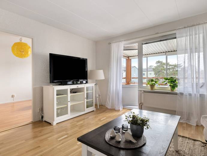 Vikingavägen 17 i Centrala Handen, Haninge kommun - lägenhet till salu ...