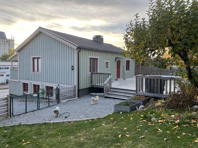 Överselövägen 8 i Stallarholmen, Strängnäs kommun - villa till salu ...