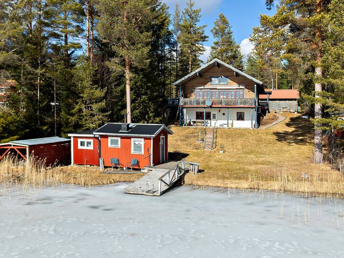 Älmesbo 783 i Edsbyn, Ovanåkers kommun - fritidshus till salu - Hemnet