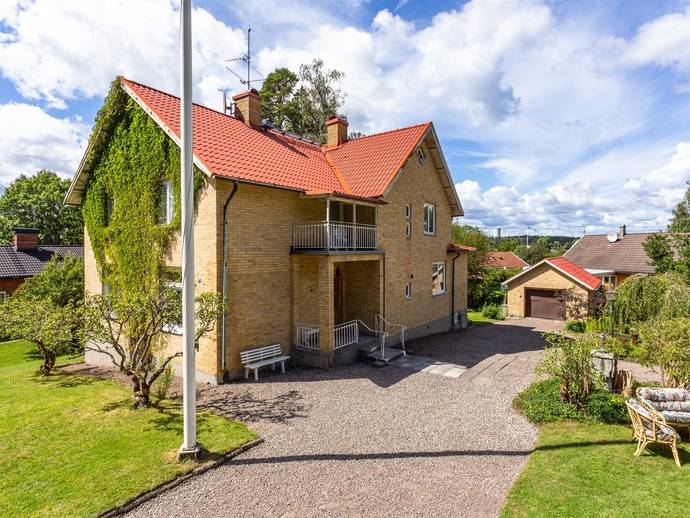 Schröders backe 7 i Lindesberg, Lindesbergs kommun - villa till salu - Hemnet