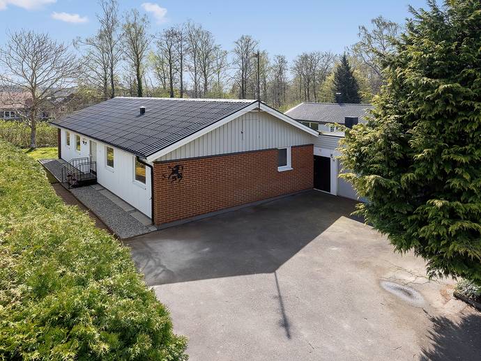 Ekåkersvägen 5 i Stoby, Hässleholms kommun - villa till salu - Hemnet