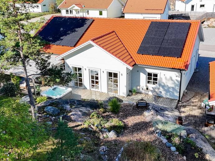 Marktegelvägen 3 i Stallarholmen, Strängnäs kommun - villa till salu ...