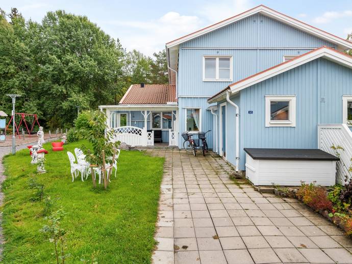 Stenrösvägen 145 i Stenhagen, Uppsala kommun - lägenhet till salu - Hemnet