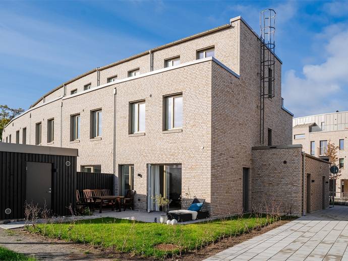 Norra Västkustvägen 32H i Bjärred, Lomma kommun - radhus till salu - Hemnet