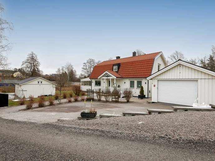 Källösa Lövbacken 1 i Östra Ryd, Söderköpings kommun - villa till salu ...