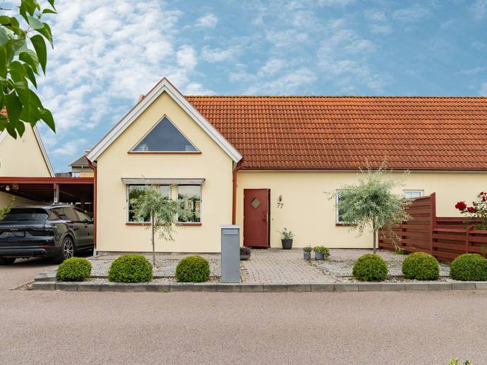 Sommargatan 77 i Västergård, Helsingborgs kommun - radhus till salu ...