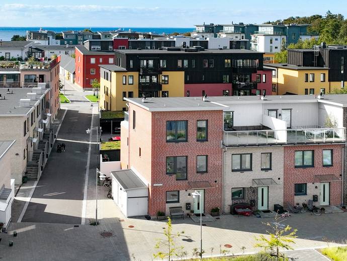 Kollergångstorget 10 i Lomma - Strandstaden, Lomma kommun - radhus till ...