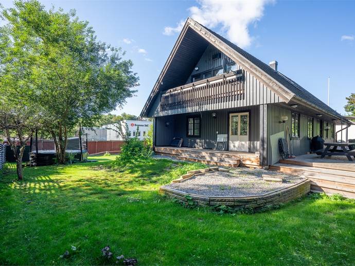 Tallåsvägen 5 i Spånga - Bromsten, Stockholms kommun - villa till salu ...