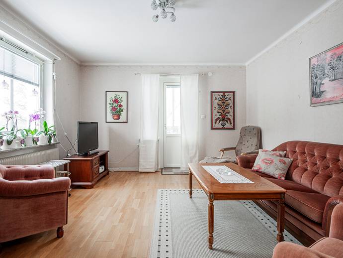 Kapellgatan 1A i Surahammar, Surahammars kommun - lägenhet till salu ...