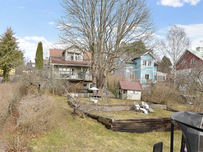 Tallåsvägen 13 - Såld villa (Äganderätt) - Bromsten, Stockholms kommun ...