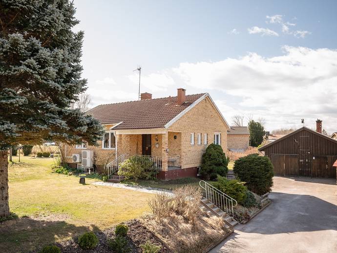 Tillfällesvägen 8 - Såld villa (Äganderätt) - Karlbo, Avesta kommun ...