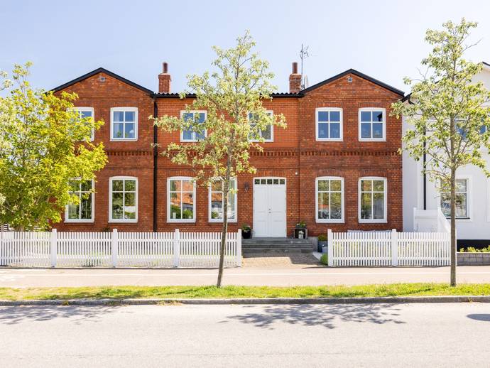 Mejerigatan 27 / Börjesgången 30 i Centrum, Vellinge kommun - villa ...