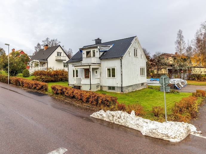 Dalagatan 26 i Centrum., Smedjebackens kommun - villa till salu - Hemnet