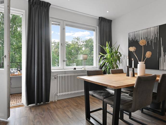 Rondellen 17 i Kallhäll Centrum, Järfälla kommun - lägenhet till salu ...