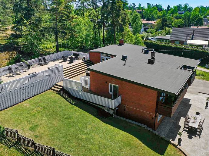 Rågångsvägen 10 i Spånga - Bromsten, Stockholms kommun - villa till ...