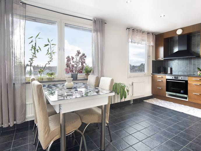 Vallavägen 203 i Handen, Haninge kommun - lägenhet till salu - Hemnet