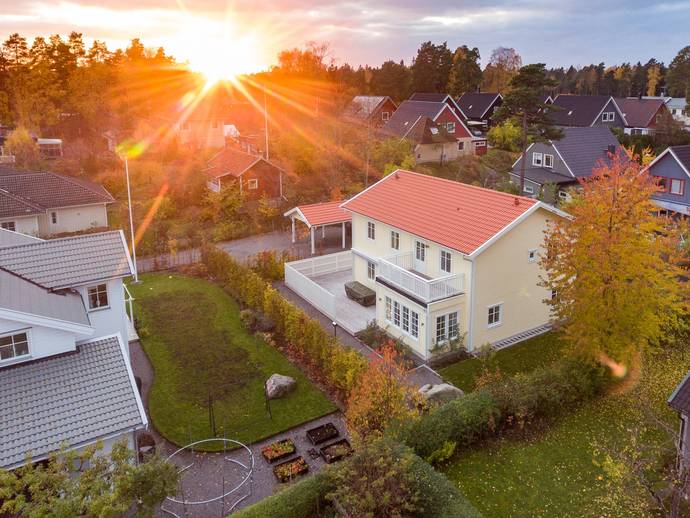 Vråkvägen 20A i SUNNERSTA, Uppsala kommun - villa till salu - Hemnet