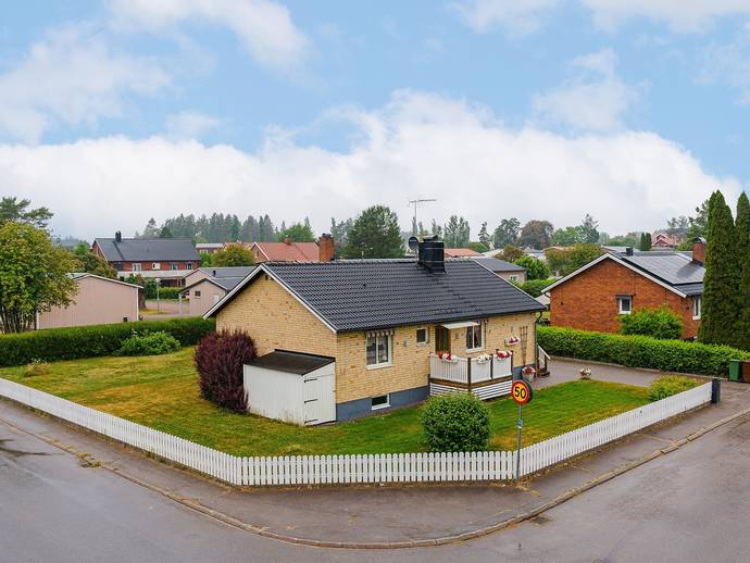 Åkervägen 1 i Tierp, Tierps kommun - villa till salu - Hemnet