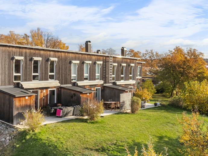 Gällsta bygränd 6 i Gällstaö, Ekerö kommun - radhus till salu - Hemnet