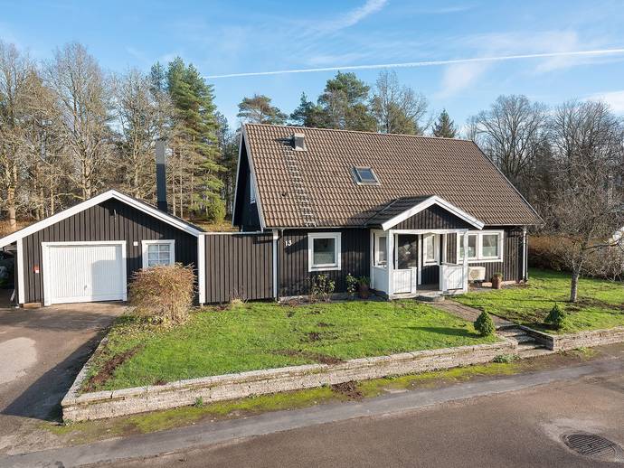 Bokvägen 13 i Agunnaryd, Ljungby kommun - villa till salu - Hemnet