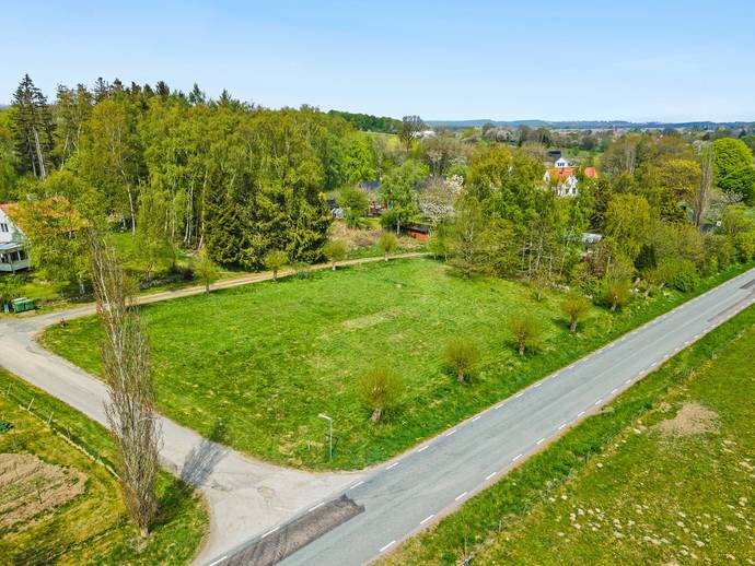 Gamla Grevlundavägen 36 i Vitaby, Simrishamns kommun - tomt till salu ...