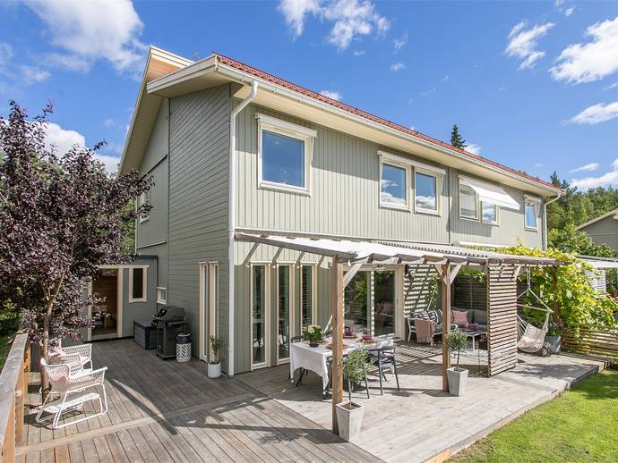 Gnejsvägen 22B - Såld parhus (Bostadsrätt) - Norra Lännersta, Nacka ...