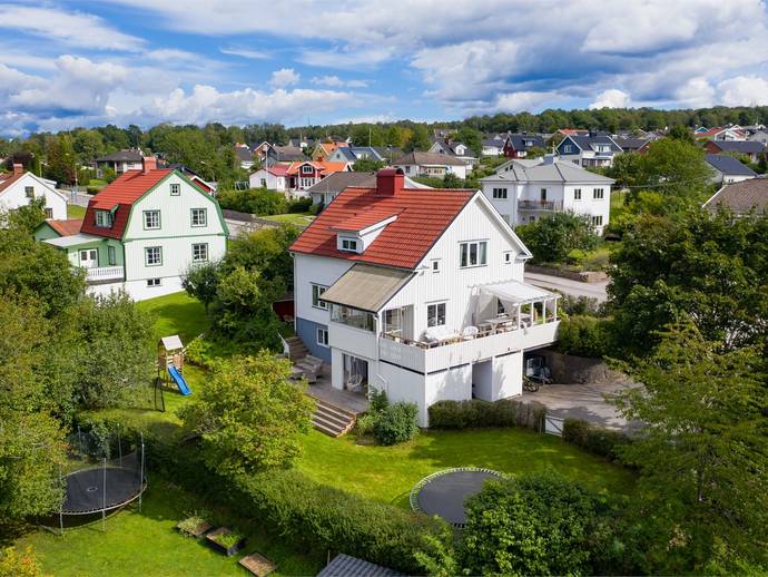 Jönköpingsvägen 45 i Ulricehamn, Ulricehamns kommun - villa till salu - Hemnet